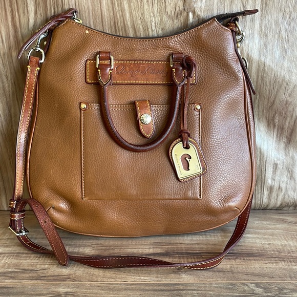 Dooney & Bourke | Bags | Vtg Dooney Bourke Teardrop Florentine Leather ...